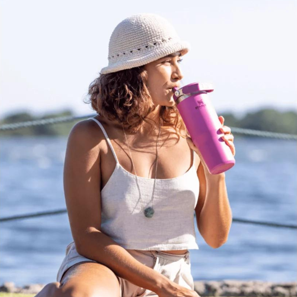 Garrafa Térmica Flip Straw 887 ml Azalea Stanley